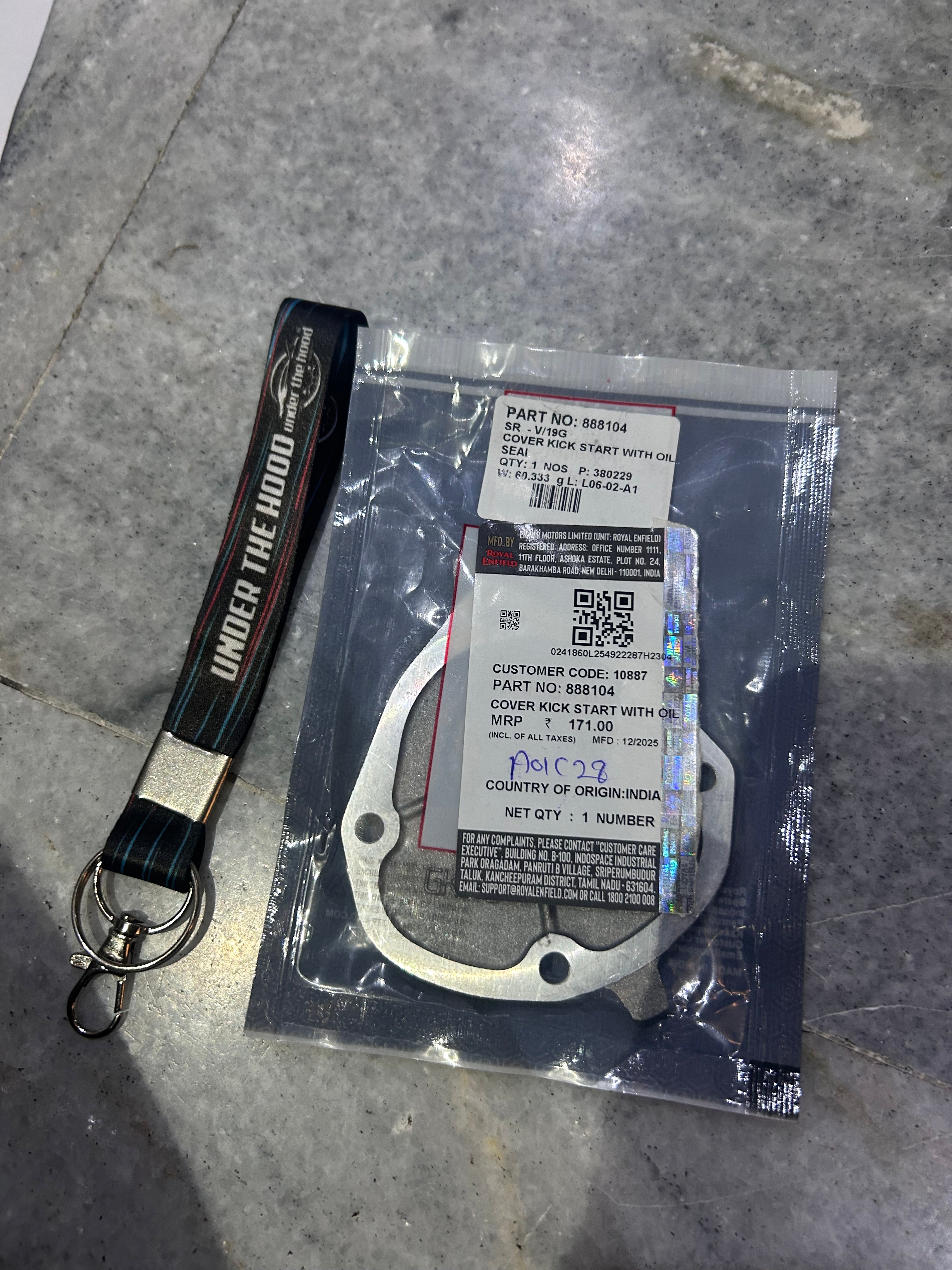 Royal Enfield 888104 Kick‑Start Cover with Oil Seal Classic/Bullet/GT ...