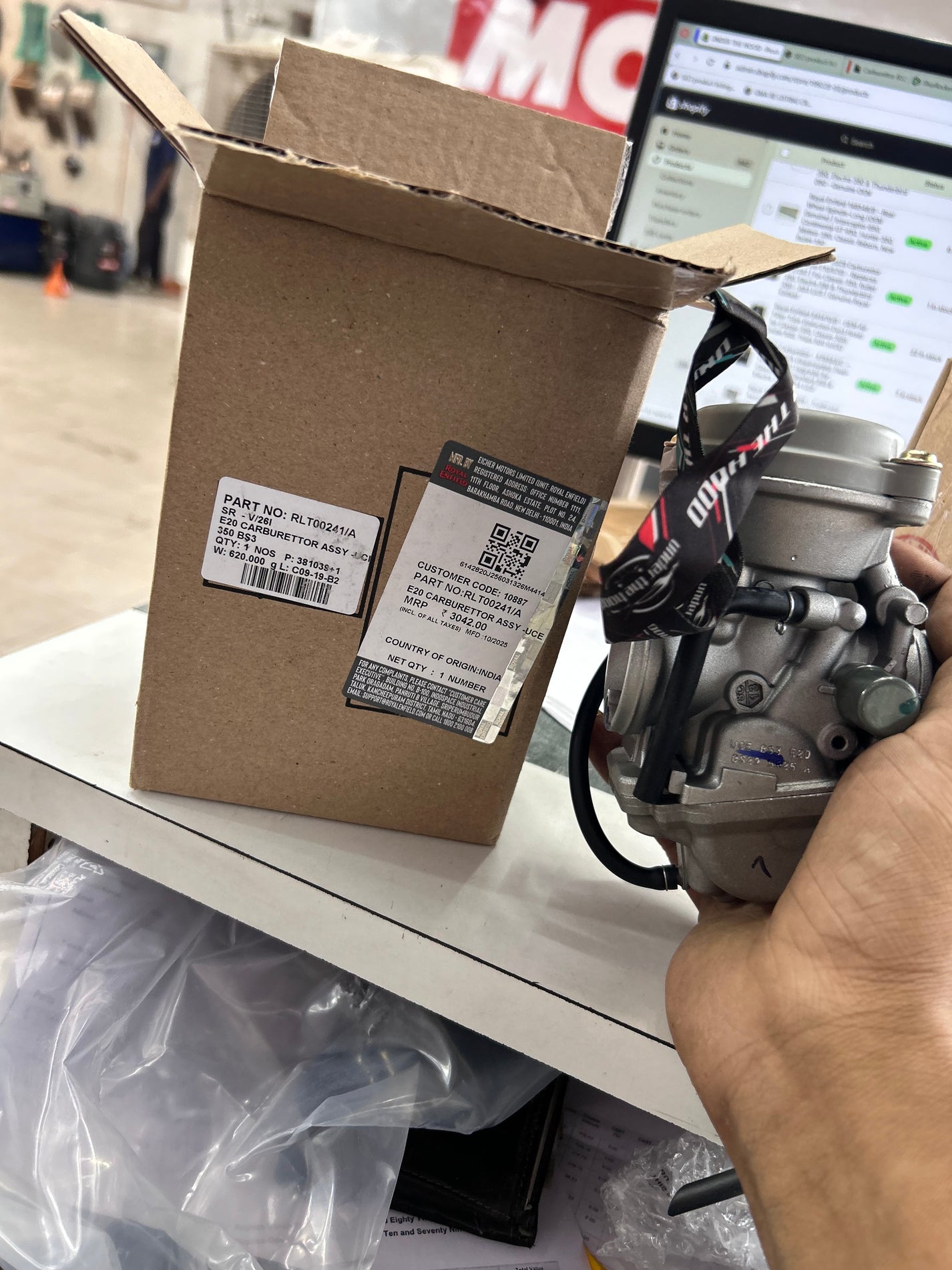 RLT00241/A (E20) BS29 Carb – BS3 UCE 350 Classic/Bullet/Electra/TB – UNDER THE HOOD