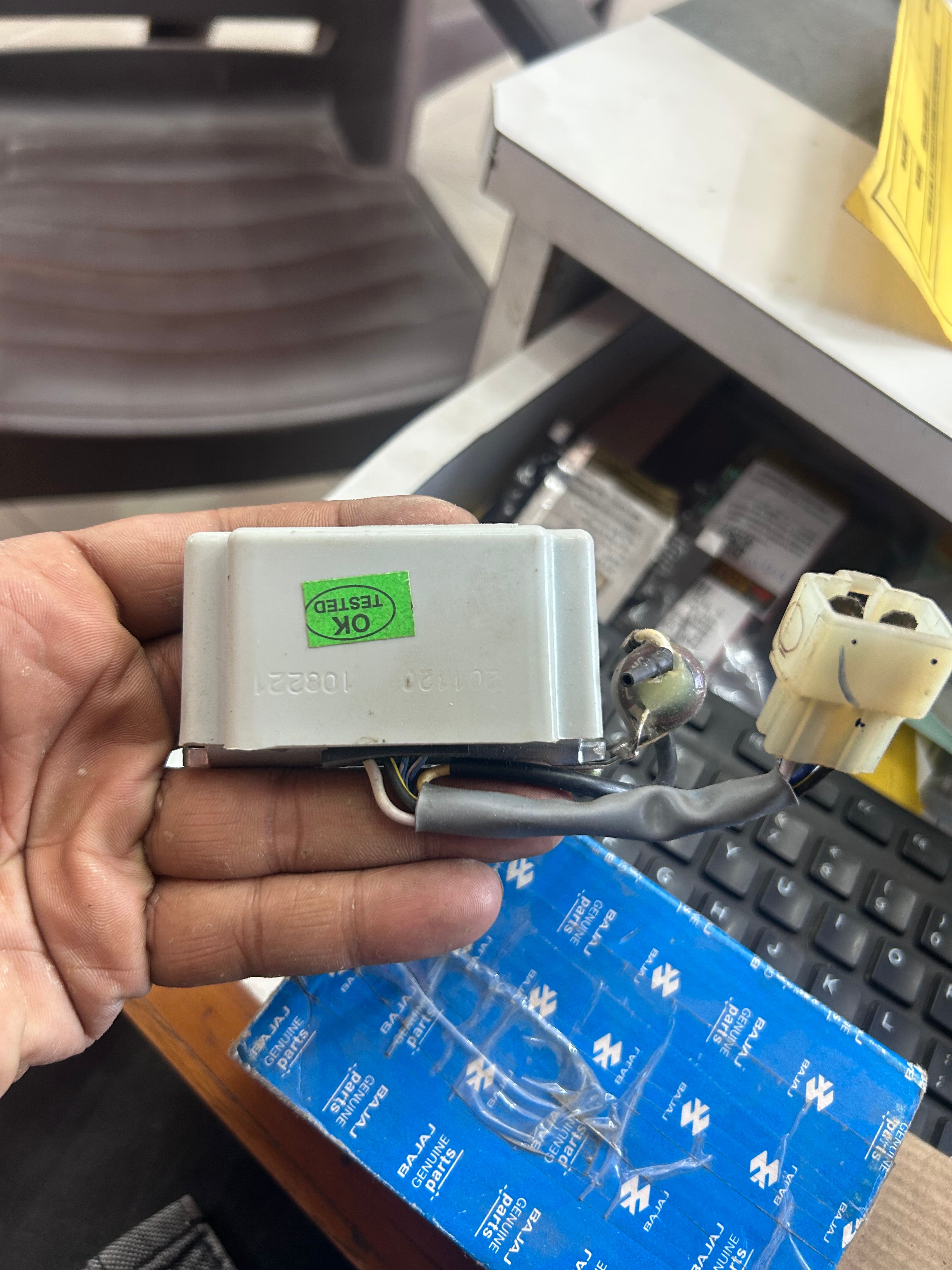 Bajaj Regulator Assembly – DJ201202 | Genuine Voltage Regulator for Pu ...