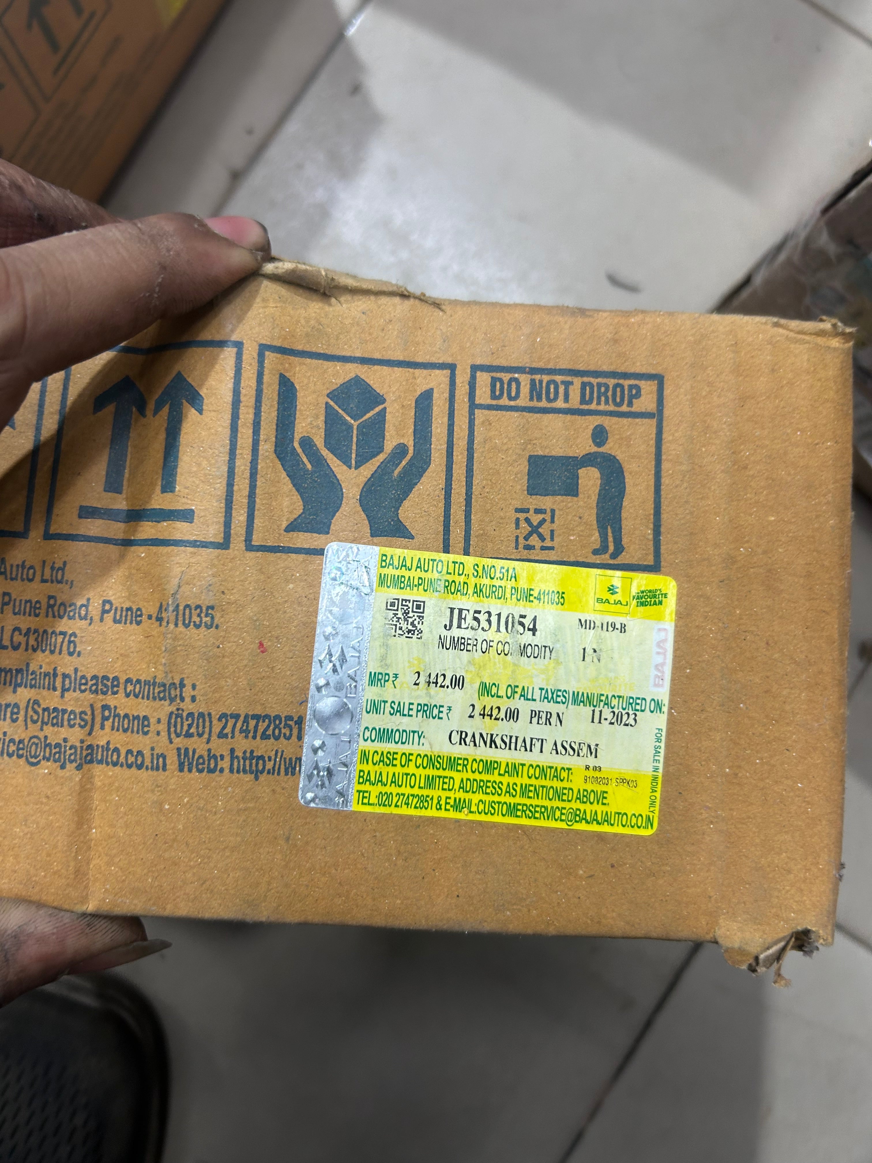 Bajaj JE531054 Crankshaft Assembly – UNDER THE HOOD